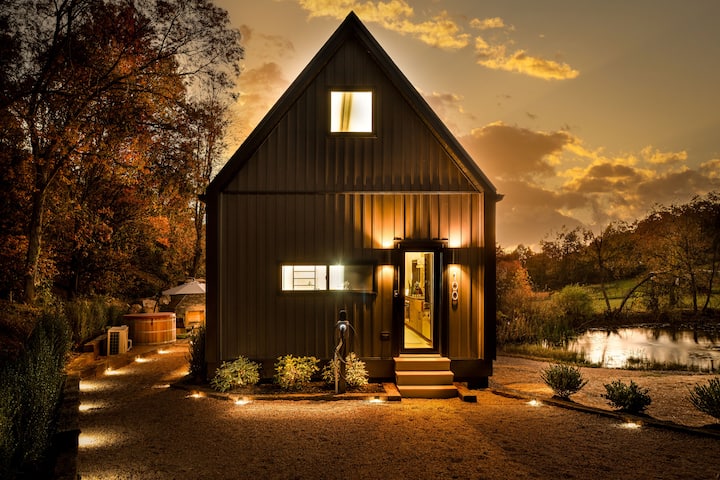 Lakeside |  Hot/cold Tub, Fireplaces, Ev Charger - Luray, VA