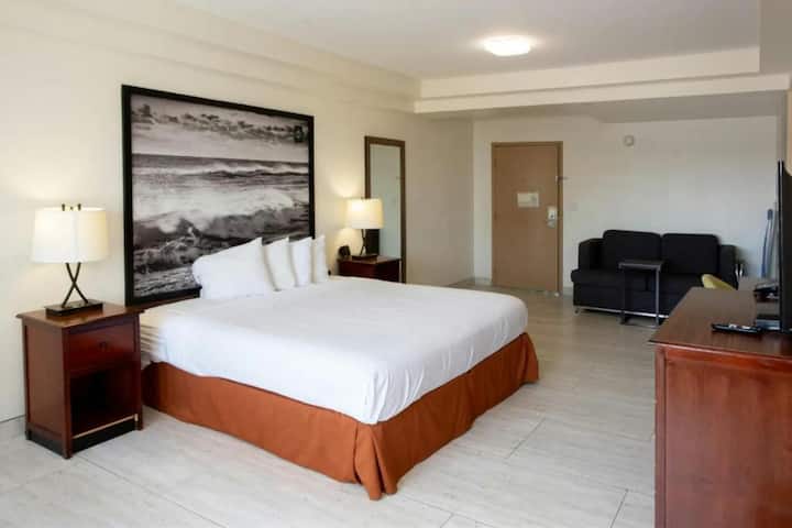 In-room Mini-fridge & Microwave - Virginia Beach, VA