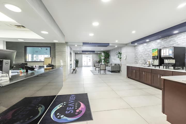 Beach Access, Indoor Pool And Free Wifi - Virginia Beach, VA