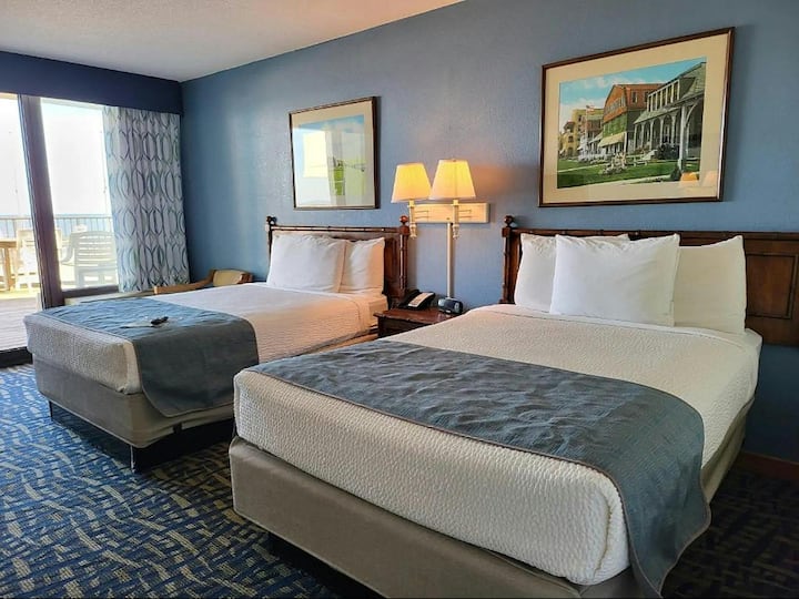 Sweet Ocean Views Just Steps From The Sand - Virginia Beach