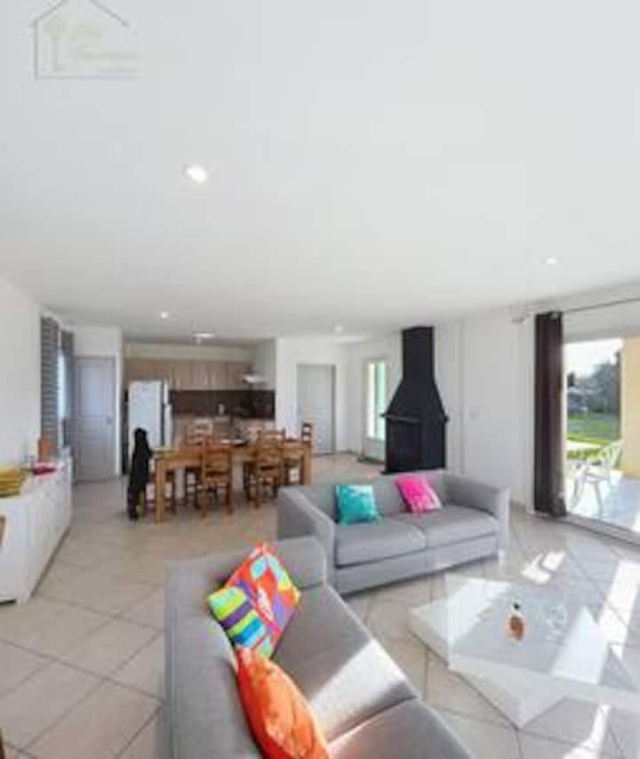 Maison Spacieuse Au Cœur Des Vignes Gersoises - Eauze