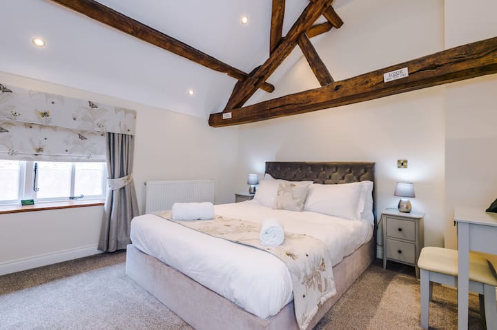 Cholmondeley Retreat - Tarporley