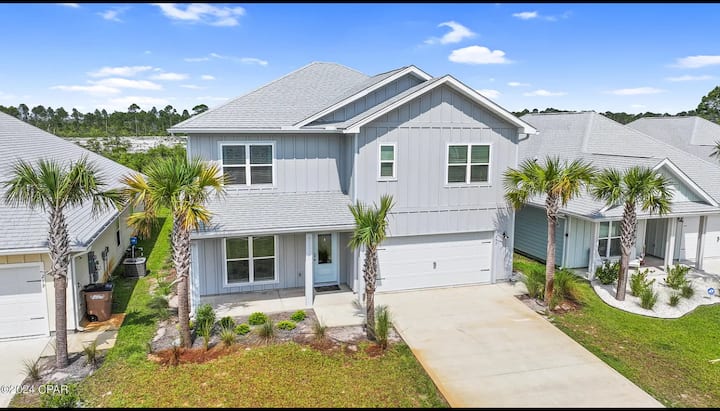 Large Home With Great Amenities-5br Coastal Oasis - Port St. Joe, FL
