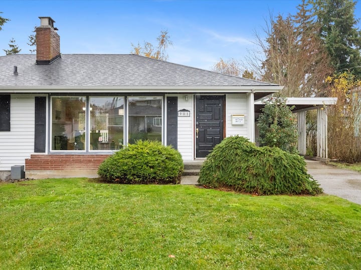 Welcome To Your Cozy Everett Escape! - Everett, WA