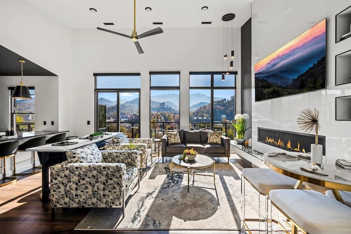 5min Walk To Gatlinburg|sauna|theater|indr Pool - Gatlinburg, TN