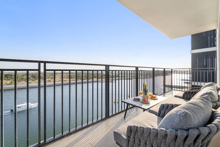 Charming & Homely Apt: Yas Mall & Ferrari World - Abu Dhabi