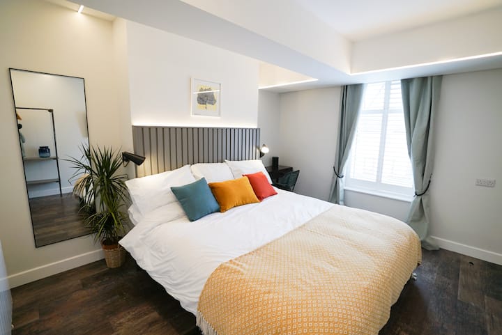 Sgwar-boutique Room-small Room - バンガー