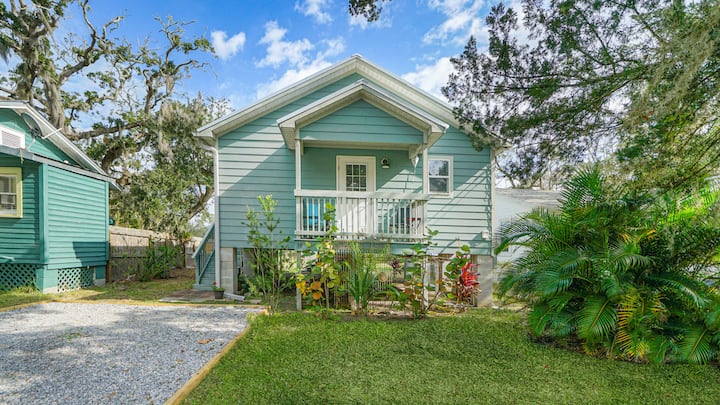 Oak St Oasis | Close To Downtown And The Beach! - St. Augustine, FL