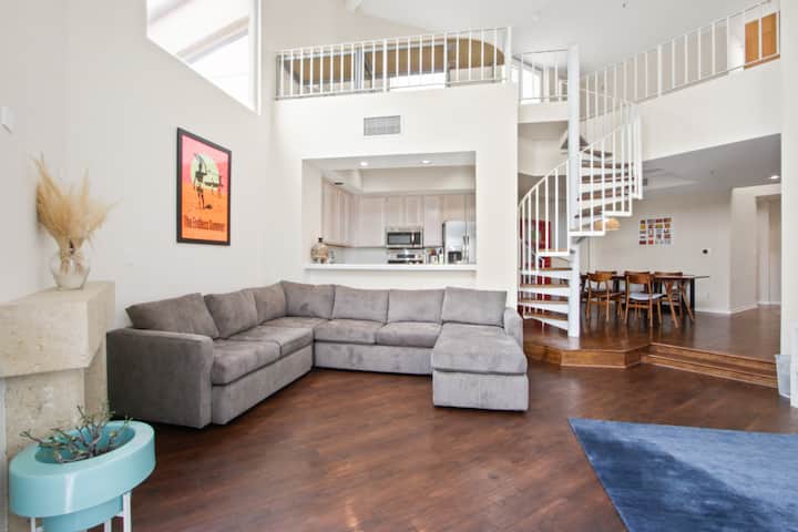 2 Bedroom +Loft 1 Block To Beach - 샌타모니카