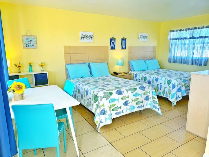 Pool Fun | 4 Min Walk To Beach & Shops - Gulfport, FL