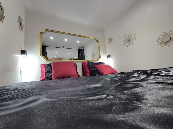Apartement Romantique Cosy-jacuzzi Privé En Option - Montpellier