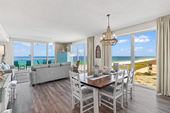Sandy Bottoms  Beautifully Renovated With Spectac - Navarre Beach, FL
