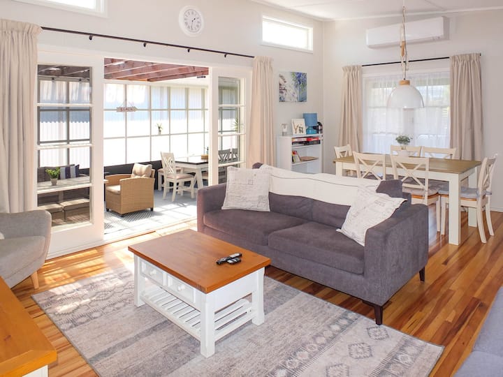 Snapper Bach - Foxton Beach Holiday Home - Foxton