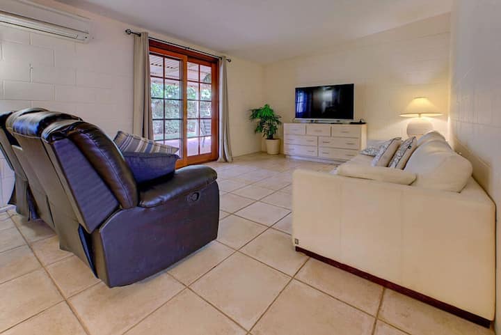 The Anchor - Perfectly Private With Pool - Exmouth