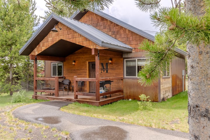 Montana Cabin - West Yellowstone, MT