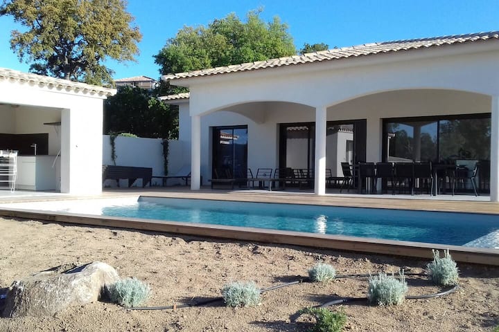 Villa Avec Piscine à Zonza - Corse