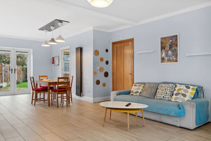 Leixlip Contractor Housing - Sleeps 5 - Maynooth