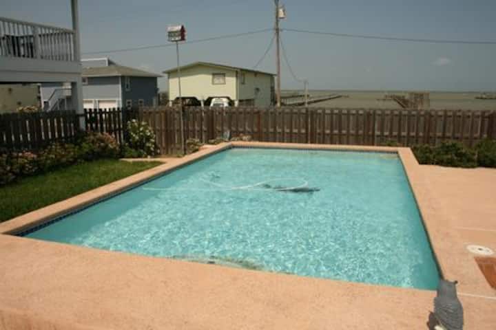 509 North Shore - Downstairs Unit With Swimming Po - Port Mansfield, TX
