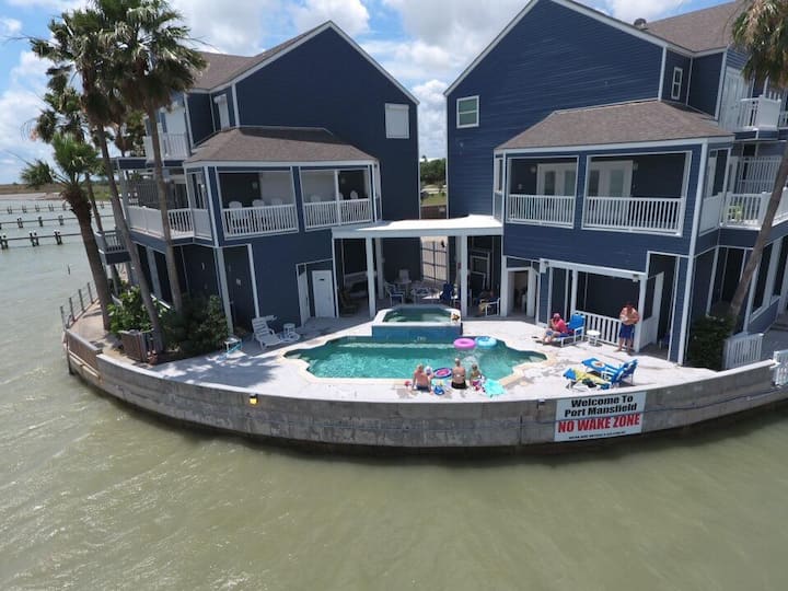 Pelican Point #1 - Great Complex! Beautiful Views! - Port Mansfield, TX