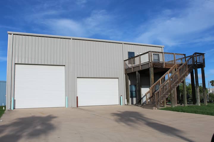 308 Copano - Vast Open Design, Modern & Can Accomm - Port Mansfield, TX