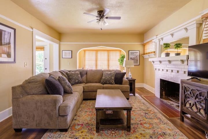 Two-unit Hawthorne Duplex  4br  Sleeps 10 - Happy Valley, OR