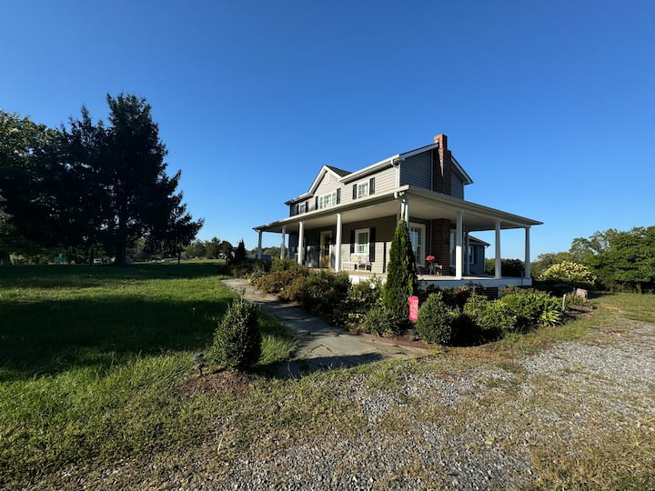 The Roost At Meadow Glen - 4 Bdrm - Barboursville Vineyards, Barboursville