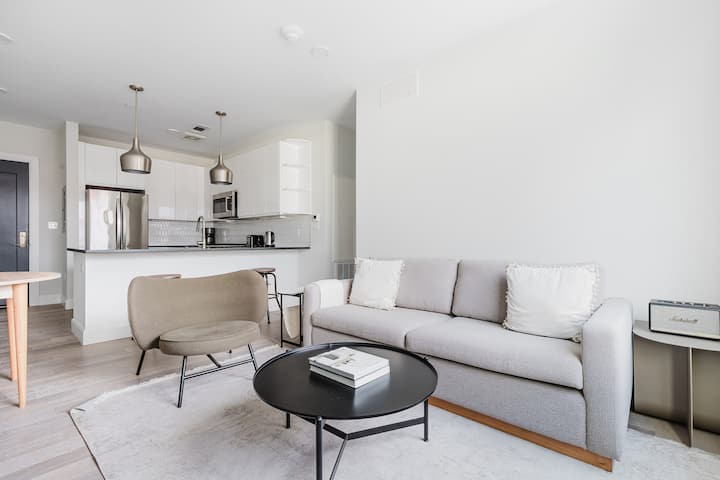 Blueground | East Boston 2bd Apartment - Boston, MA