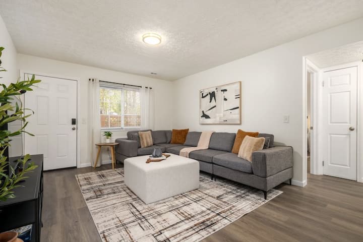 Denney At The Quad- 2br|1ba|north Campus|osu - Columbus, OH