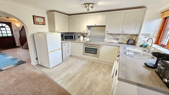 Cockleshell Croyde | Sleeps 4 | By The Seaside - Croyde