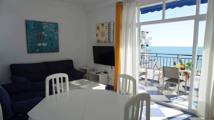 Skol  945b First Line Beach South Facing 2 Bedroom - Marbella