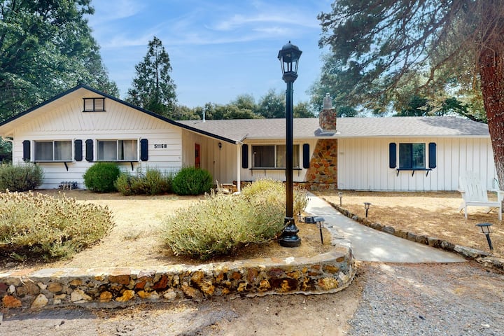 3br Home With Grill, Games, Wifi - Oakhurst, CA
