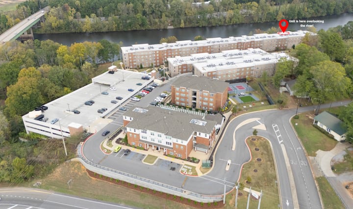 Riverfront Retreat Close To Ua & Bryant-denny! - Tuscaloosa, AL