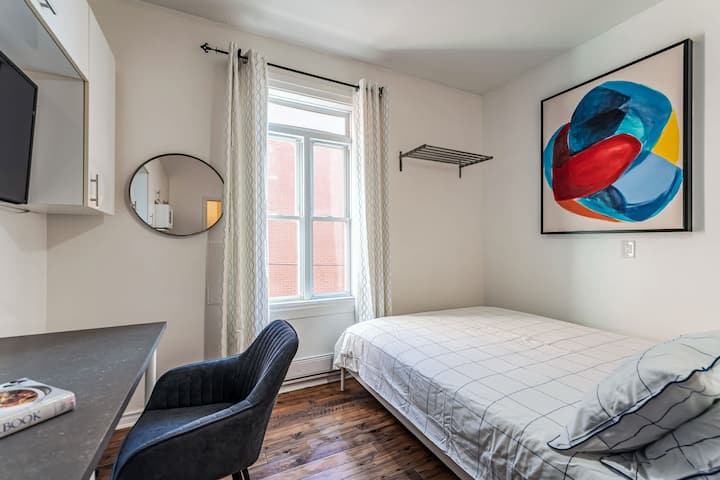 Vibrant Plateau Studio | Ac | Kitchenette | Parks - Montréal, QC