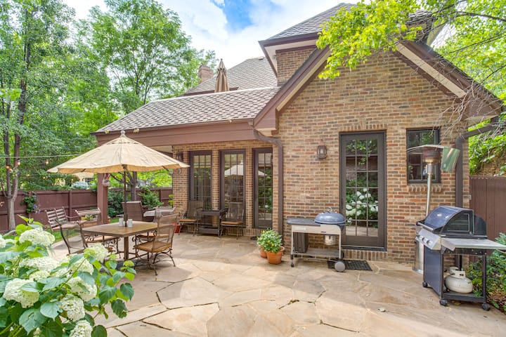 Walk To Du, Dining & Parks: Spacious Denver Home! - Cherry Creek, CO