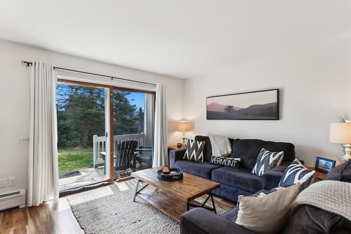First Chair: 2 Br With Resort Amenities! - Stowe, VT