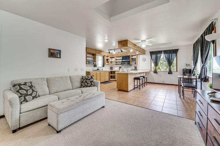 4 Mi To Beach: Keaau Retreat W/ Relaxing Porch! - Pahoa, HI