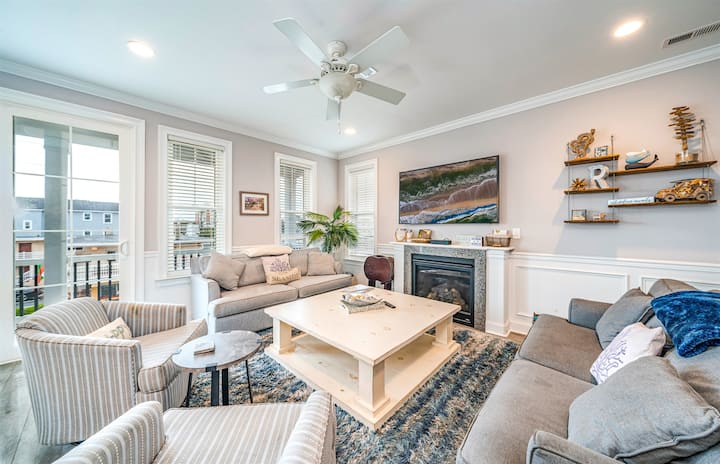 Beach Block: Heart Of Oc! W/ Elevator! Sleeps 16! - Ocean City, NJ
