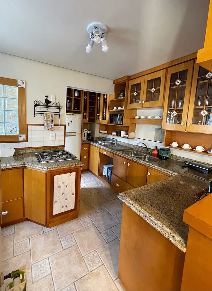 No Centro. Conforto Garantido. Duplex Familiar! - Gramado