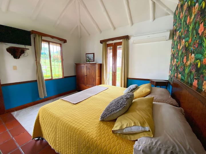 Relájate En Hotel Piedemonte: Comodidad Y Paisaje - Ginebra