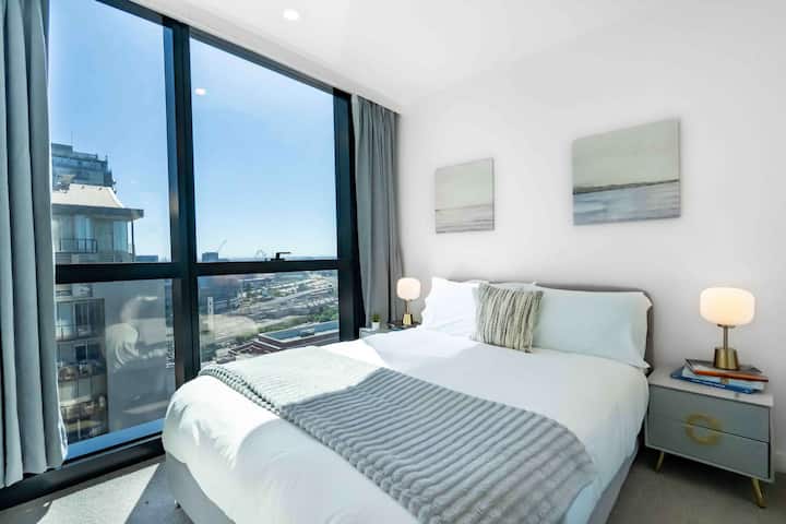 Boutique 1b2b Highrise Condo In Cbd - Melbourne