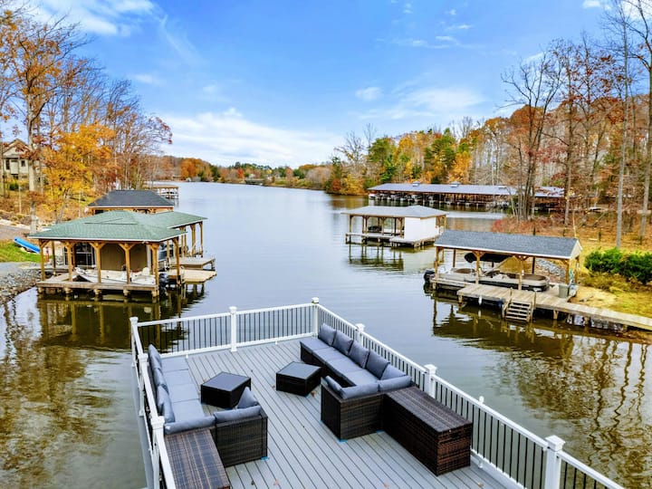 Lakefront Lake Anna With Cove, Dock, Deck, Hot Tub - Bumpass, VA