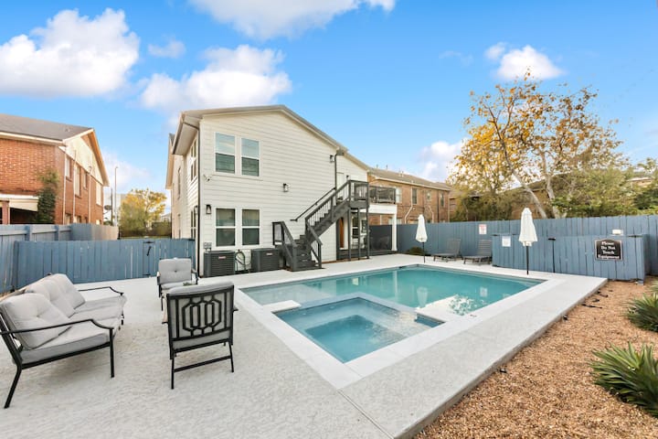 The Axelrod | Sleeps 14 - Houston, TX