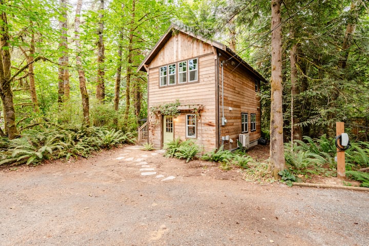 Full Creekside Duplex Near Seattle Ferries - Port Orchard, WA