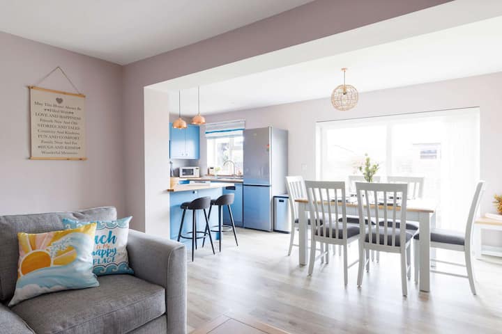 Refurbished 3-bed Close To East Wittering Beach - West Wittering