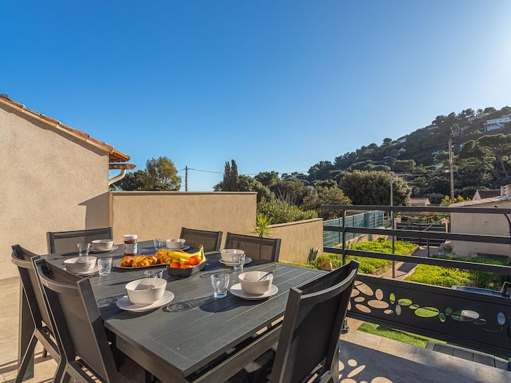 Maison Fabrégas By Interhome - Saint-Mandrier-sur-Mer