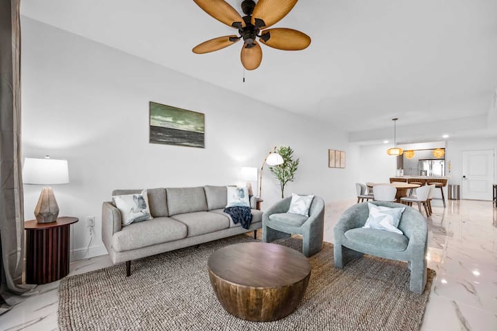 River Fly In: The Merritt, Launchpad Lookout View - Cocoa, FL