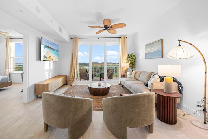 River Fly In: The Meritt, River & Runway View - Merritt Island, FL