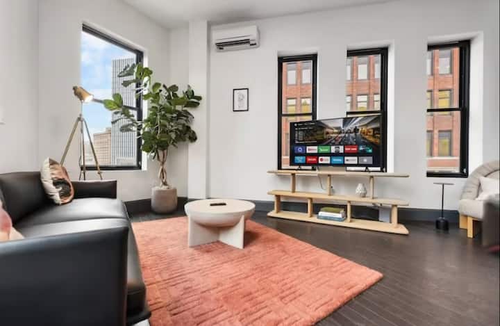 Elegant 2br In The Vibrant Heart Of Pittsburgh - Pittsburgh