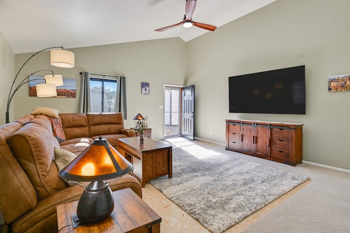 3 Mi To The Polar Express: Williams Home W/ Grill! - Williams, AZ
