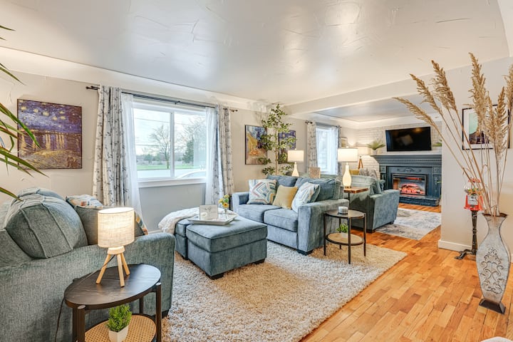 2 Mi To Downtown Flushing: Spacious Retreat! - Montrose, MI